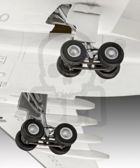 Battle-Models > Revell 03816 Airbus A330-300 Lufthansa 1:144